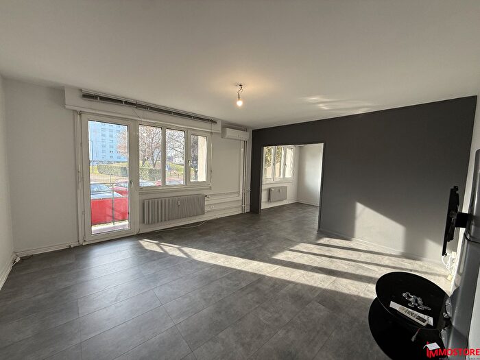 Appartement à vendre - Huningue - 3 pièces - 2 chambres