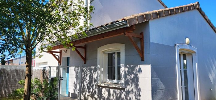 Maisons à vendre et appartements à louer - 1