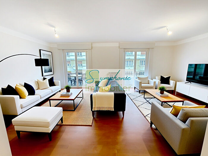 Appartement à vendre - Chambéry, Centre-ville - 4 pièces - 3 chambres