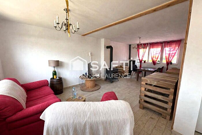 Zouafques : Maison 6 pièces à vendre
