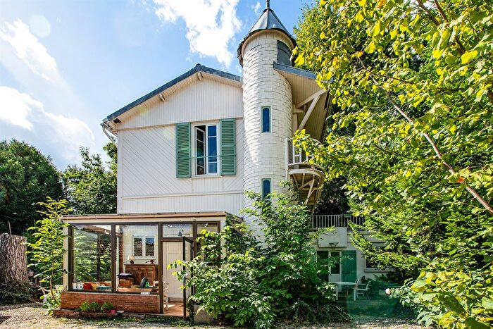 Maison à vendre - Châtenay-Malabry - 7 pièces - 5 chambres