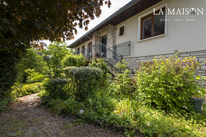 Maison 7 pièces à vendre à Dijon, Perrières