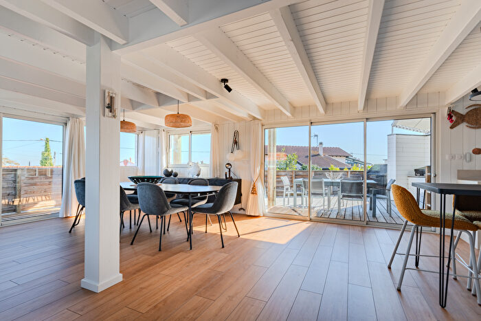 Maison à vendre - Lège-Cap-Ferret - 10 pièces - 7 chambres