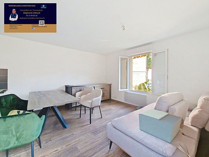 Appartement à vendre - Troyes, Vassaulles, Tauxelles - 3 pièces - 1 chambre