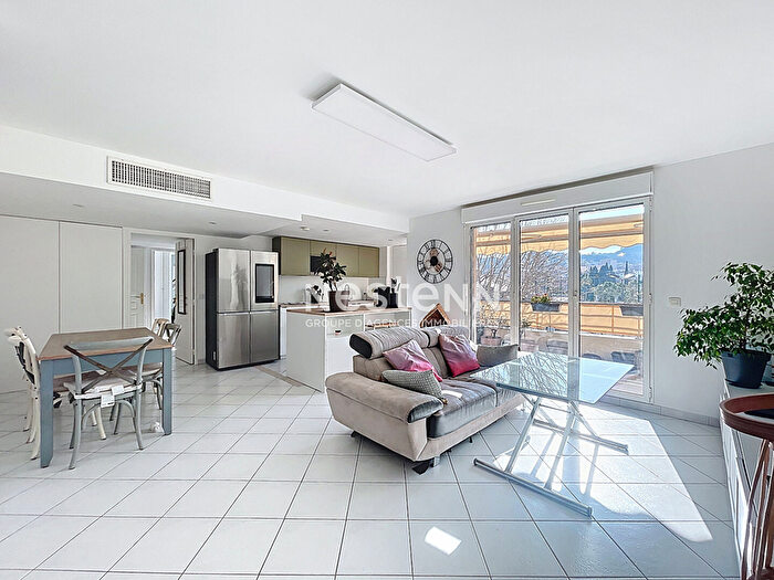 Appartement à vendre - Vallauris, Les Mauruches - 3 pièces - 2 chambres