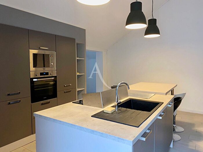 Maison à louer - Centre Ville, Château-Gontier - 5 pièces - 3 chambres