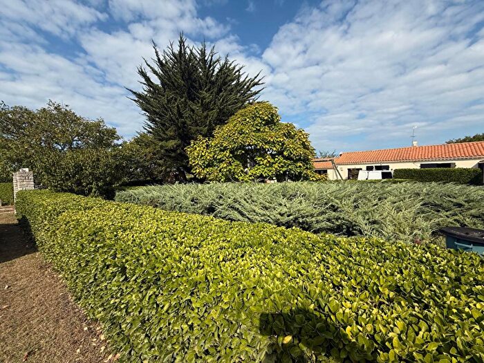 Maison à vendre - Saint-Georges-dOléron, Domino, Chaucre, Epinouses, Grand Cluseau, Coquettes - 10 pièces - 4 chambres