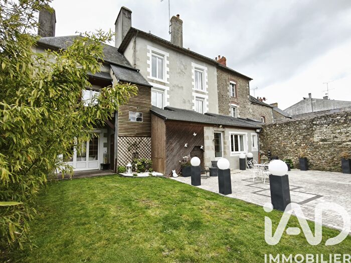 Maison à vendre - Pré-en-Pail - 7 pièces - 5 chambres