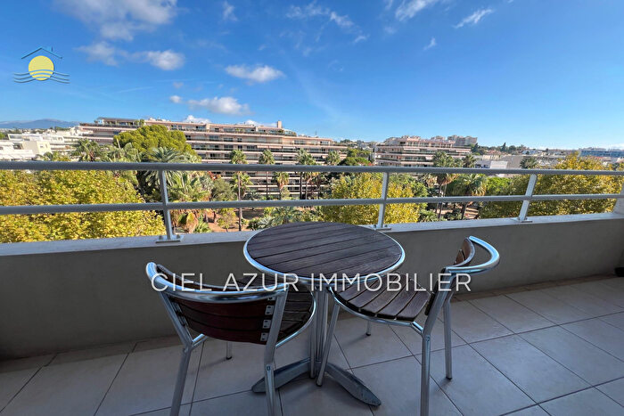 Appartement à vendre - Antibes, Juan-les-Pins, Le Cap - 2 pièces - 1 chambre