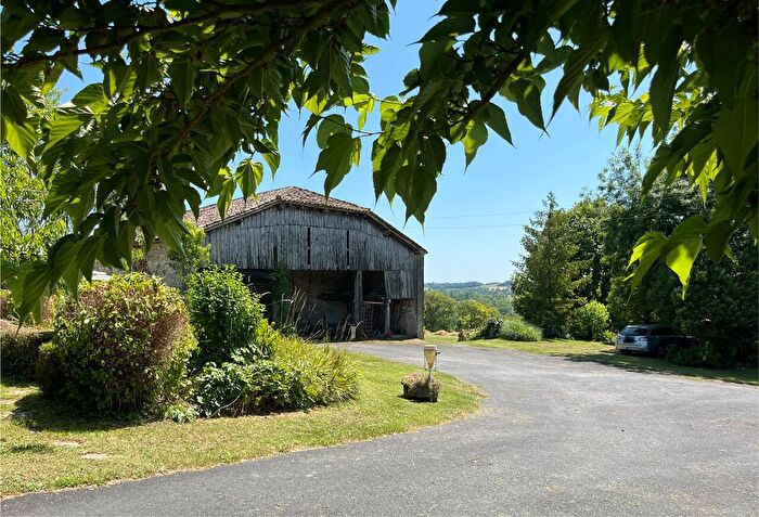 Maison à vendre - Castillonnès - 6 pièces - 4 chambres