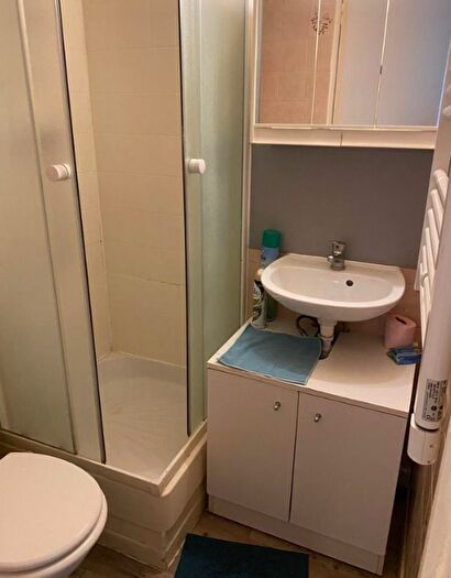 Appartement à louer - Corbeil-Essonnes, Centre-ville - 1 pièce