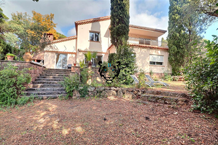 Maison à vendre - Roquebrune-sur-Argens, Val dEsquières, Port - 6 pièces - 4 chambres