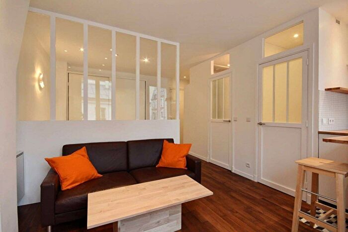 Appartement à louer - Montmartre, Paris ème arrondissement - 1 pièce