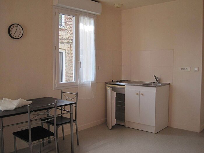 Appartement à louer - Saint Jean, Saint-Quentin - 1 pièce