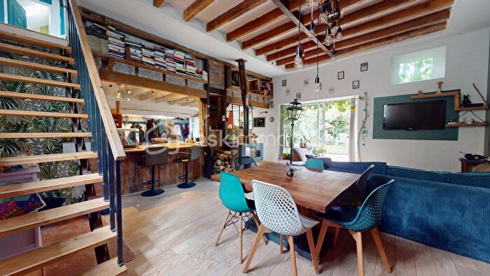 Beaune-la-Rolande - Maison 6 pièces à vendre