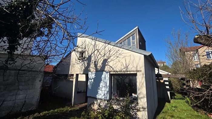 Maison à vendre - Clamart, Gare - 6 pièces - 4 chambres