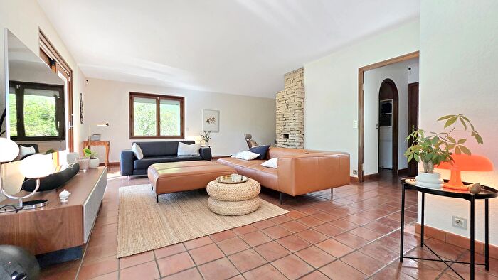 Maison 6 pièces à Monnetier-Mornex, à vendre