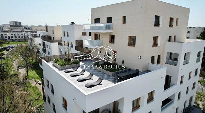 Appartement à vendre - Saint-Priest, Centre-ville - 3 pièces - 2 chambres