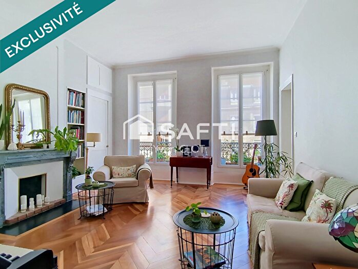 Appartement 4 pièces à Grenoble, Centre-ville, à vendre