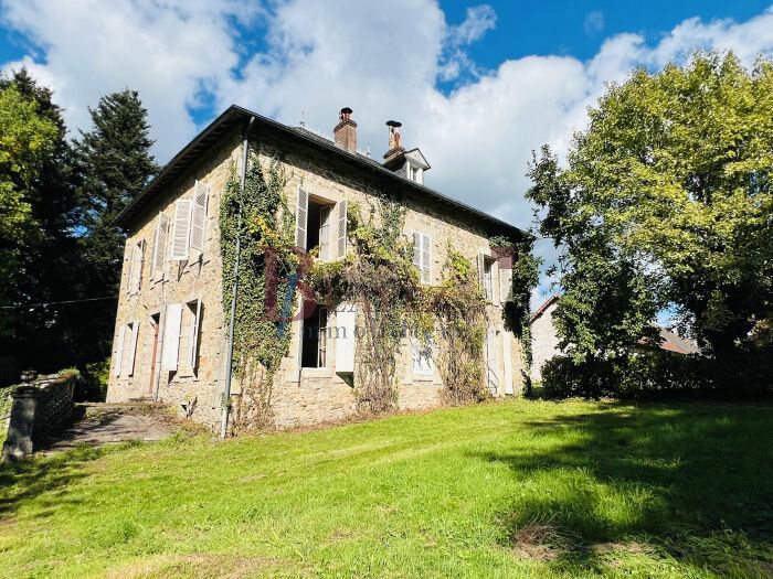 Maison 9 pièces à vendre à Saint-Clément