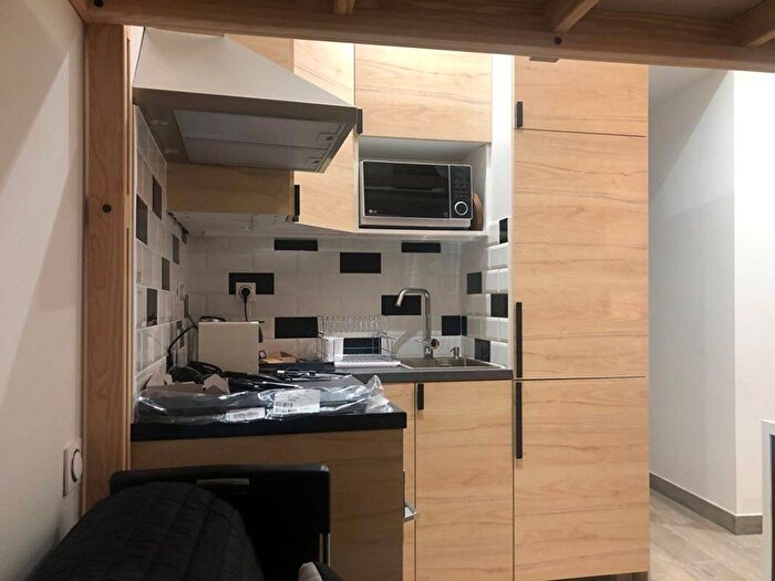 Appartement à louer - Crémieu - 1 pièce