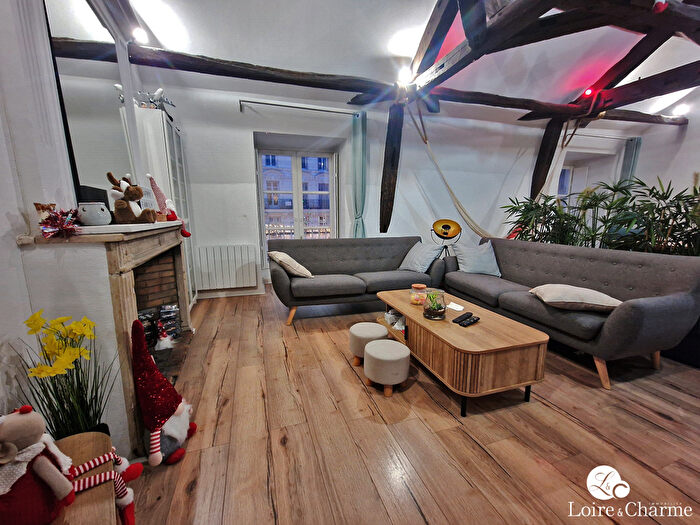 Appartement à vendre - Blois, Centre-ville - 7 pièces - 4 chambres