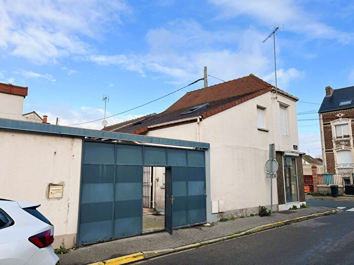 Maison à vendre - Creil, Voltaire, Gare - 6 pièces - 3 chambres