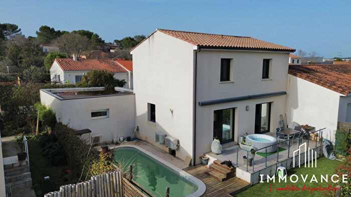 Maison à vendre - Sommières - 5 pièces - 4 chambres