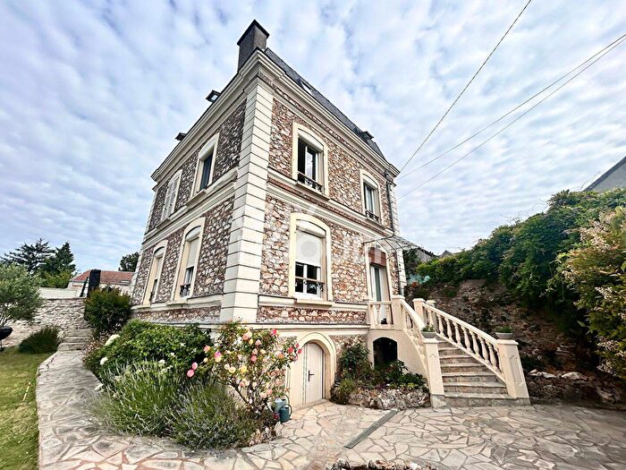 Maison 6 pièces à louer à Montgé-en-Goële