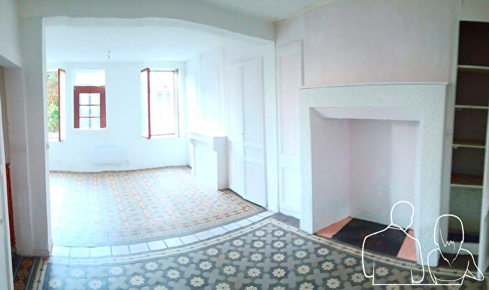 Maison à vendre - Quillebeuf-sur-Seine - 5 pièces - 3 chambres