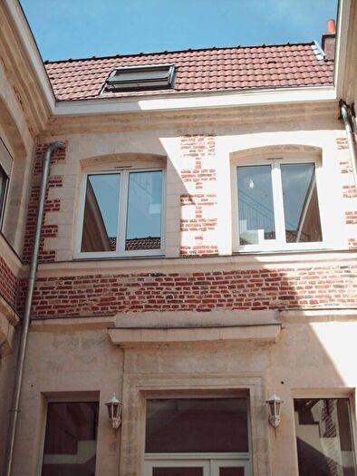 Appartement à louer - Centre-Neuf Bourg-Quesnoy-Delsaux-Musée-Cannoniers-Gare, Valenciennes - 1 pièce