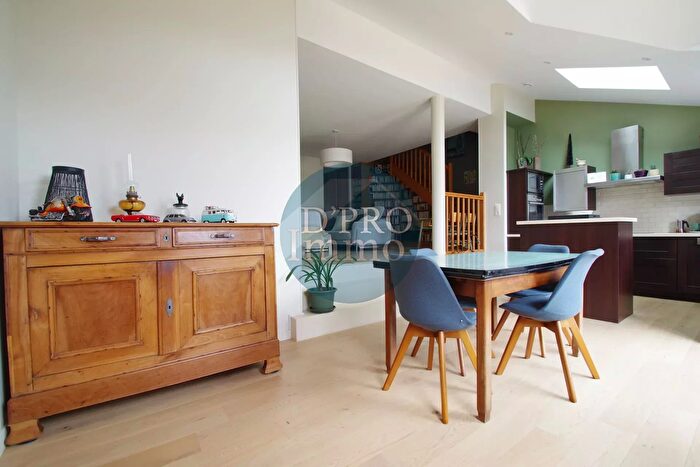 Maison à vendre - Vertou, Les Coteaux de Sèvre, Le Chêne, Portillon, La Forêt - 7 pièces - 4 chambres