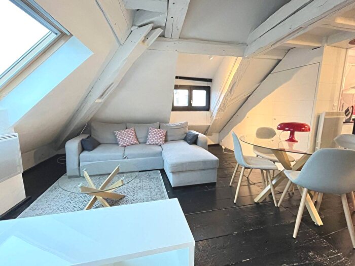 Appartement à louer - Krutenau Centre Est, Strasbourg - 2 pièces - 1 chambre