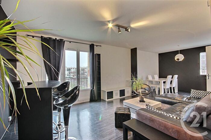 Appartement à louer - Blois, Saint Georges, Quinière, Les Grouëts - 2 pièces - 1 chambre