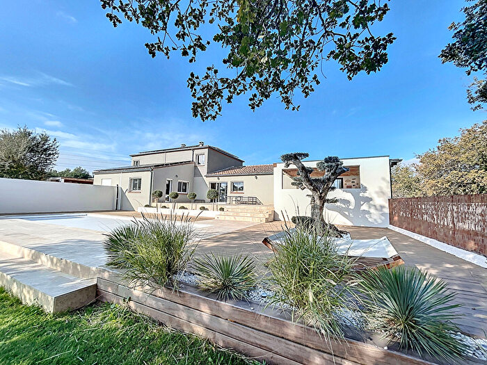 Maison à vendre - Le Soler - 10 pièces - 8 chambres