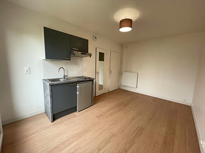 Appartement à louer - Quartiers Nord-Est, Beaulieu - 1 pièce