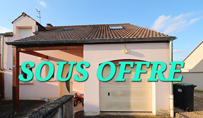 Maison à vendre - Auxonne - 5 pièces - 4 chambres