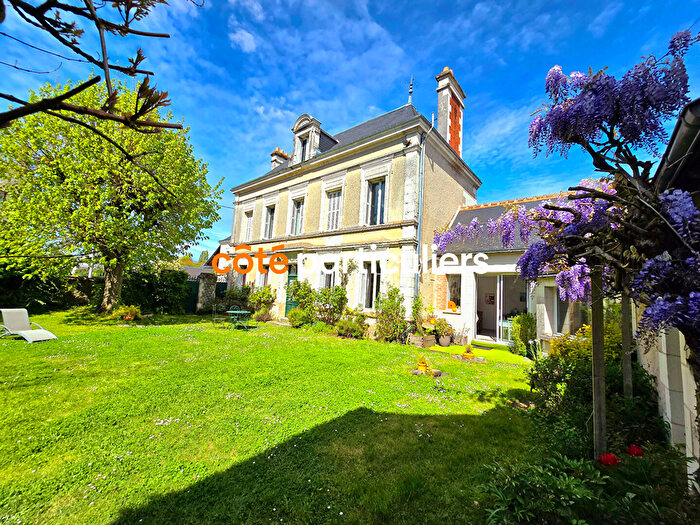 Maison à vendre - Saint-Branchs - 8 pièces - 5 chambres