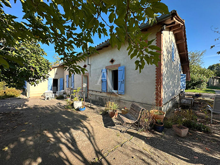 Maison à vendre - Grazac - 6 pièces - 4 chambres