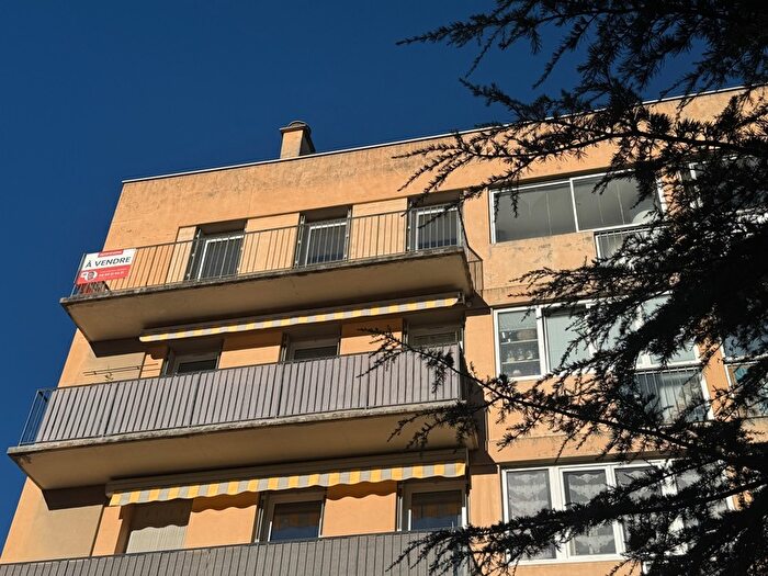 Appartement à vendre - Digne-les-Bains, Centre-ville, Bourg - 4 pièces - 3 chambres