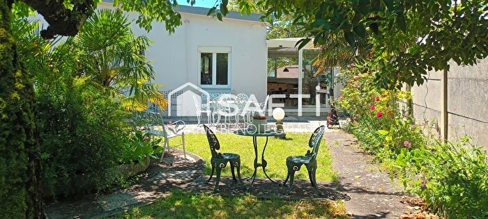 Maison à vendre - Saintes, Bellevue, La Grange, Les Boiffiers - 5 pièces - 3 chambres