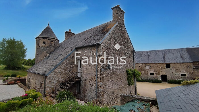 Canville-la-Rocque - Maison 9 pièces à vendre