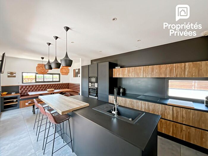 Artigues-près-Bordeaux : Maison 4 pièces à vendre