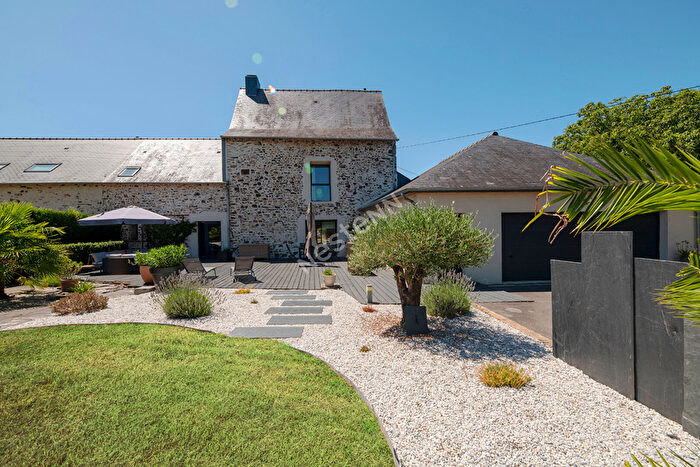 Maison 5 pièces à Châteaugiron, à vendre