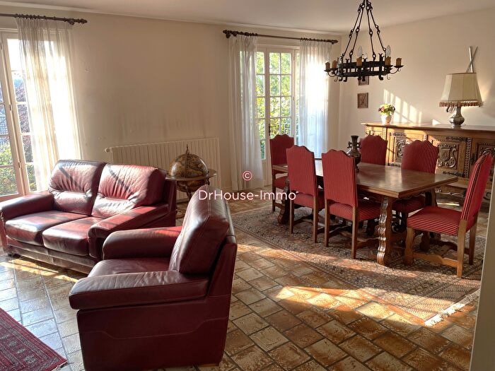 Gaillon-sur-Montcient : Maison 7 pièces à vendre