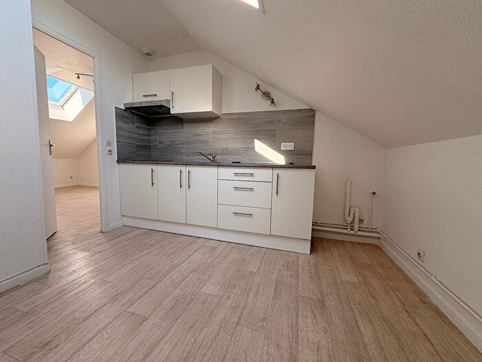 Reims, Courlancy, Porte de Paris, Bois d'Amour - Appartement 2 pièces à louer