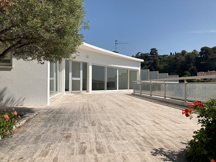 Maison 5 pièces à louer à Nice, Saint-Philippe, Estienne d'Orves