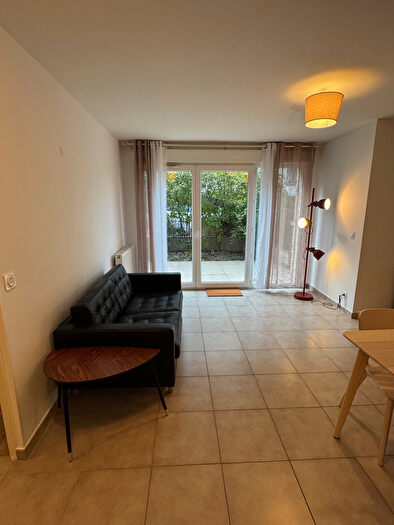 Appartement à louer - Annemasse, Romagny - 2 pièces - 1 chambre