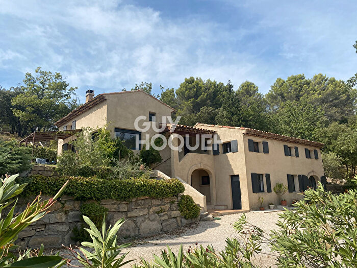Maison 7 pièces à louer à Belcodène