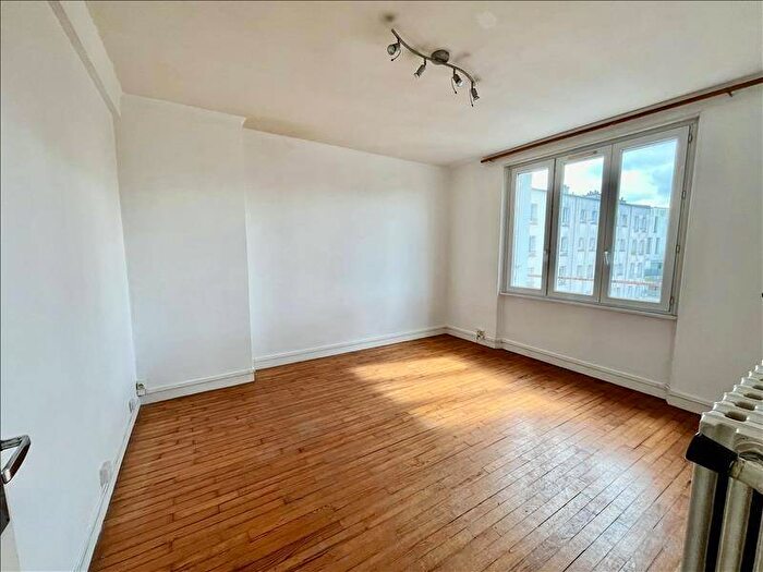 Europe, Brest : Appartement 2 pièces à louer